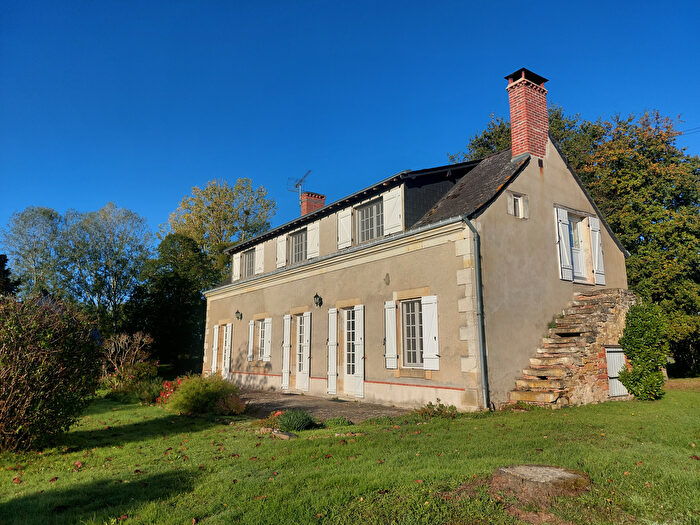 Maison à vendre - Saint-Quentin-lès-Beaurepaire - 5 pièces - 3 chambres