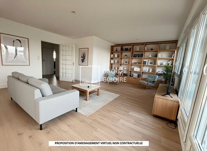 Appartement à vendre - Quartiers Centre, Saint-Hélier, Gare - 7 pièces - 4 chambres