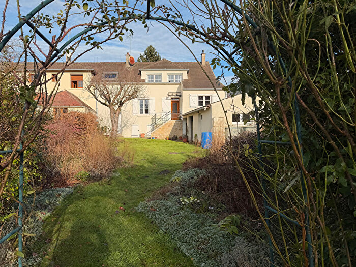 Maison à vendre - Senlis, Centre-ville - 5 pièces - 3 chambres