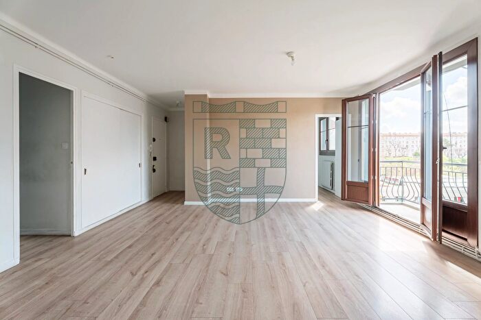 Appartement à vendre - Marseille e , Saint-Barnabé - 4 pièces - 3 chambres