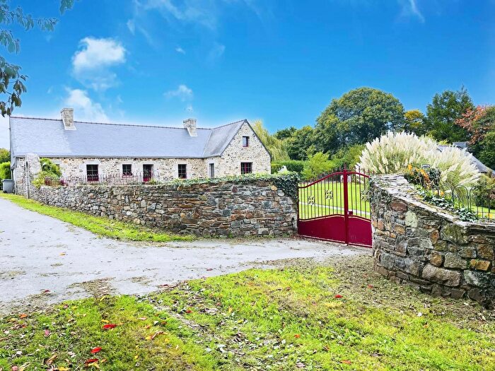 Maison 9 pièces à Bégard, à vendre
