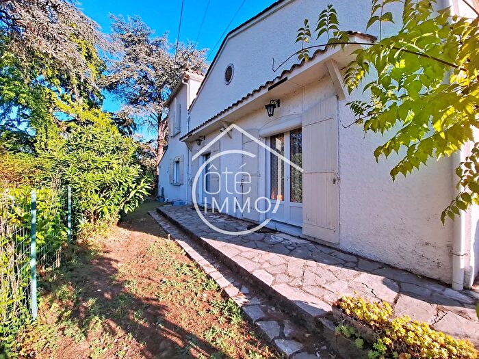Maison à vendre - Pineuilh - 5 pièces - 4 chambres