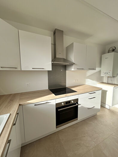 Appartement à louer - Sens, Saint-Paul, Moulin à Tan - 3 pièces - 2 chambres