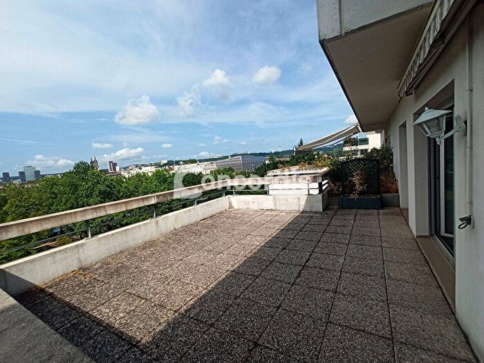 Appartement à louer - Nancy - 4 pièces - 2 chambres