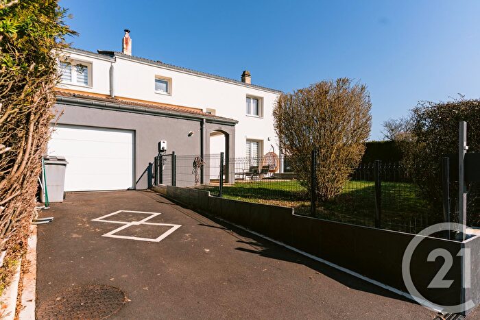 Maison à vendre - Fèves - 7 pièces - 5 chambres