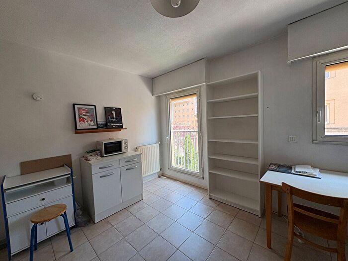 Centre Ville, Aix-en-Provence - Appartement 1 pièce à louer