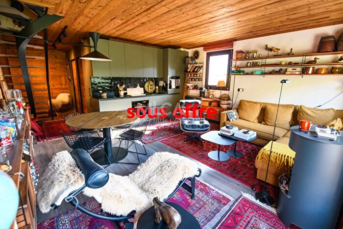 Appartement à vendre - Saint-Étienne-de-Tinée - 4 pièces - 3 chambres