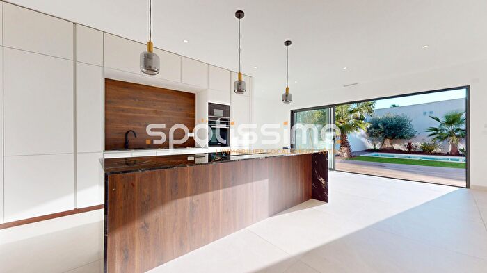 Maison à vendre - Agde, Le Grau dAgde - 5 pièces - 4 chambres