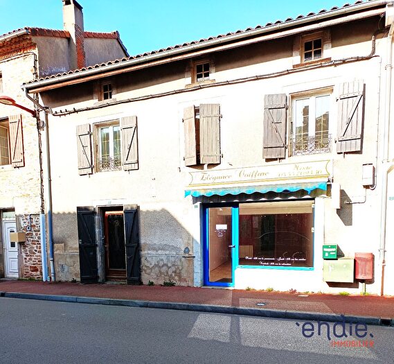 Maison à vendre - Cussac - 6 pièces - 3 chambres