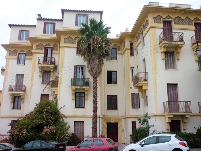 Appartement à louer - Ajaccio - 2 pièces - 1 chambre