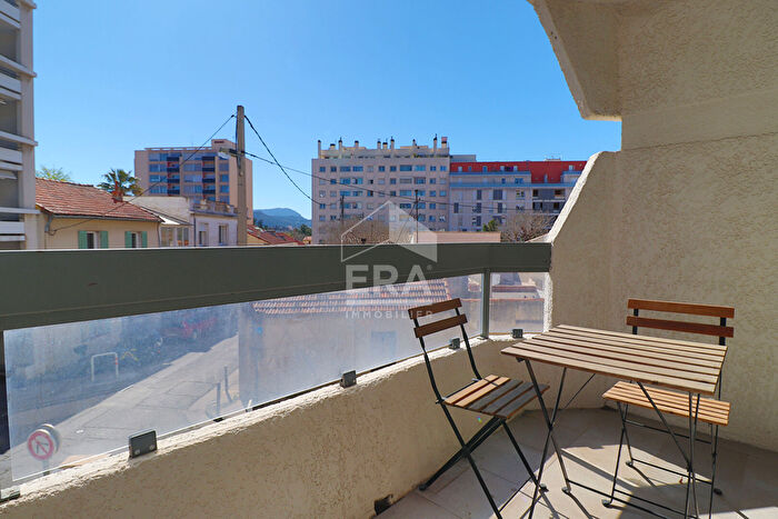 Appartement à vendre - Marseille e , La Timone - 1 pièce