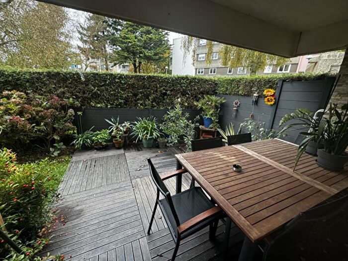 Appartement à louer - Quartiers Sud-Ouest, Bréquigny - 4 pièces - 2 chambres