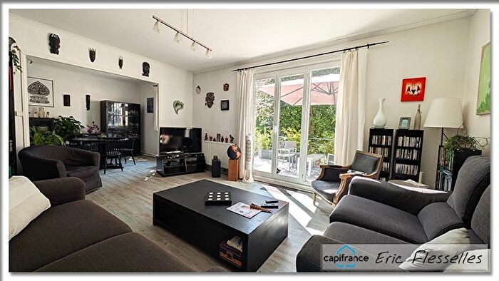 Maison à vendre - Gournay-sur-Marne - 5 pièces - 3 chambres