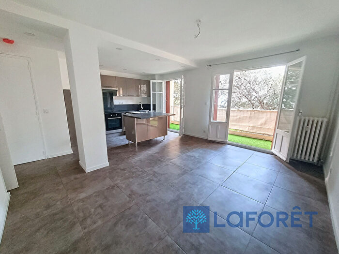 Appartement à louer - Toulon, La Palasse - 2 pièces - 1 chambre