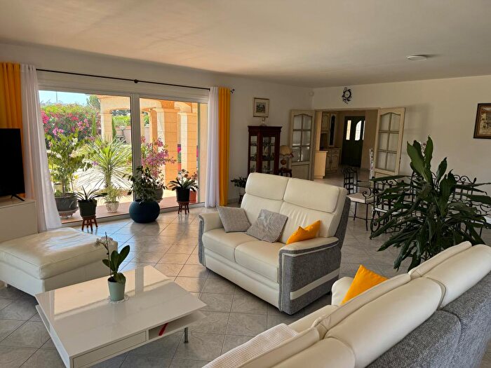 Maison à vendre - Bellegarde - 5 pièces - 4 chambres