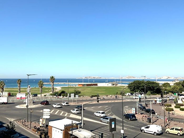 Appartement à louer - Marseille er , Belsunce - 3 pièces - 2 chambres