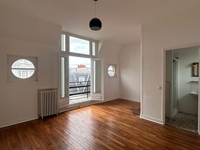 Appartement à louer - Val de Grace, Paris ème arrondissement - 1 pièce