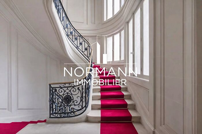 Appartement 7 pièces à Paris 8ème, Saint-Philippe du Roule, à vendre