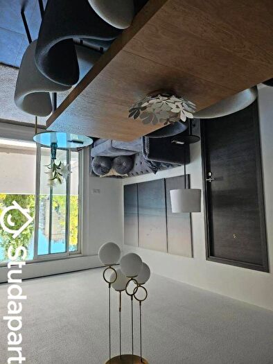 Pasteur, Nice : Appartement 1 pièce à louer