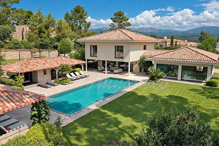 Maison 6 pièces à vendre - Tourrettes