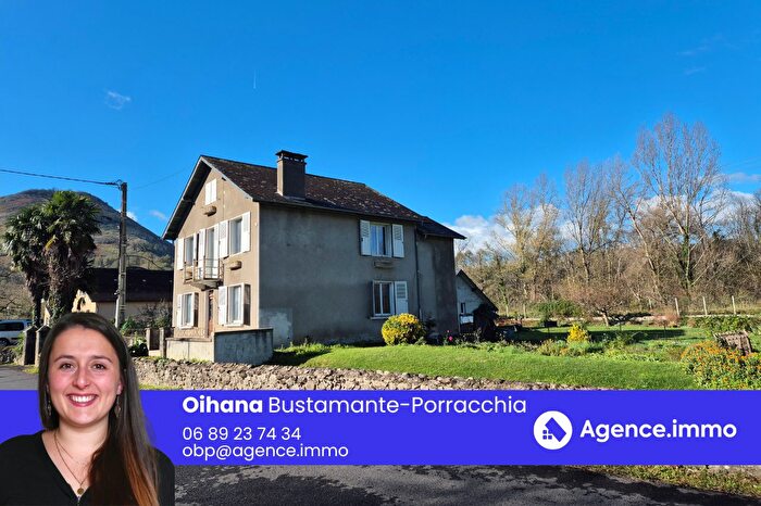 Maison à vendre - Tardets-Sorholus - 6 pièces - 4 chambres