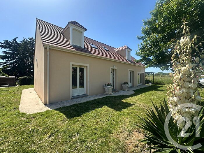 Maison 8 pièces à Coulombs, à vendre