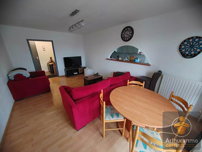 Maisons à vendre et appartements à louer - 3