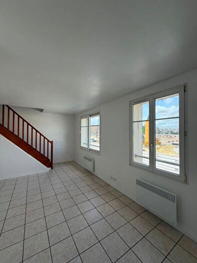 Garibaldi-Ottino-Porte de Saint Ouen, Saint-Ouen-sur-Seine : Appartement 3 pièces à louer