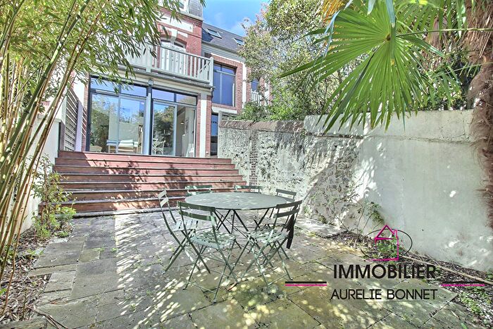 Maison à vendre - Trouville-sur-Mer, Hennequeville, Roches Noires, Les Aubets, Callenville - 5 pièces - 4 chambres