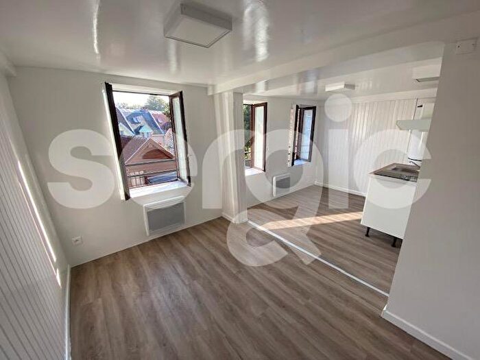 Appartement à louer - Amiens, Saint-Leu, Notre Dame - 1 pièce