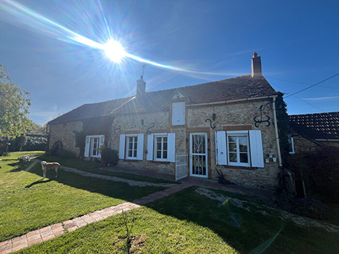 Maison 4 pièces à Néret, à vendre