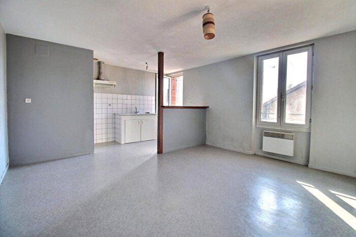 Appartement à louer - Centre Ville, Lavaur - 2 pièces - 1 chambre