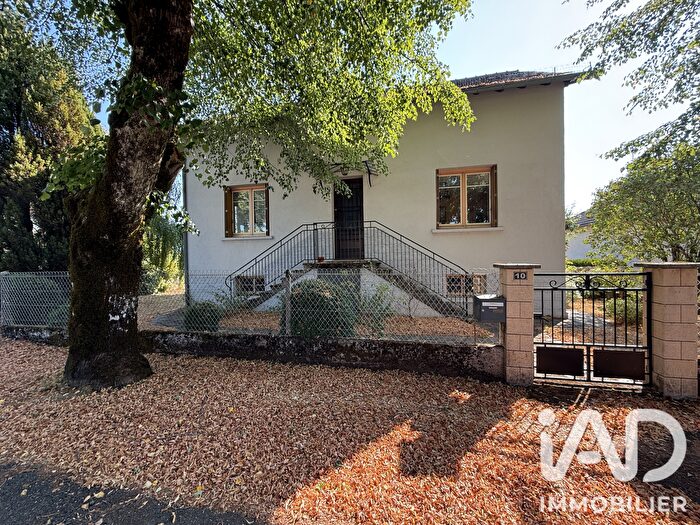 Lacroix-Barrez : Maison 5 pièces à vendre