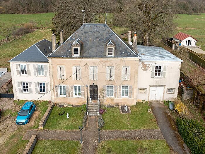 Maison à vendre - Errouville - 8 pièces - 5 chambres