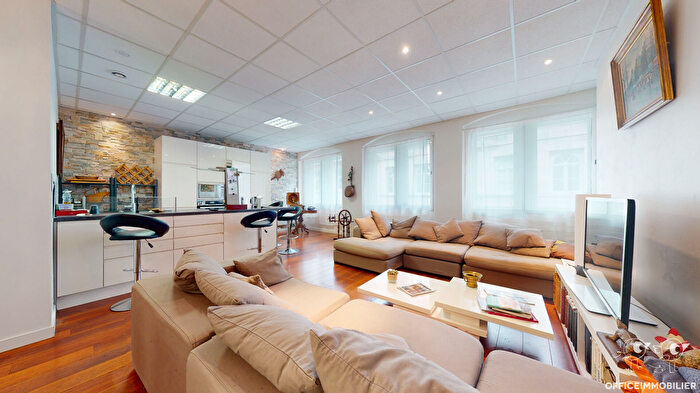 Appartement à louer - Besançon, Boucle, Chapelle des Buis - 3 pièces - 1 chambre