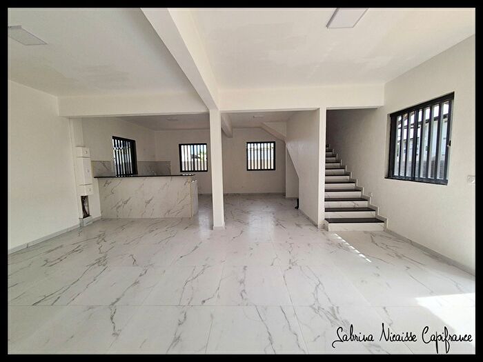 Maison à louer - Kourou - 5 pièces - 4 chambres