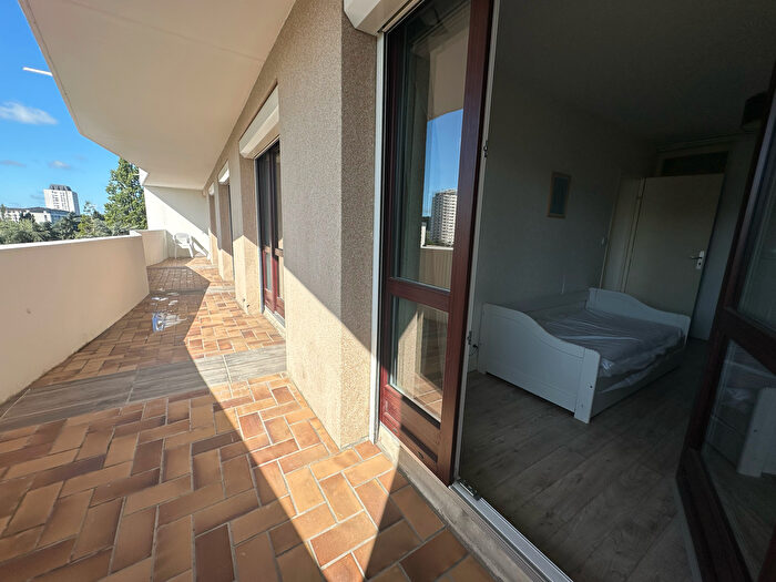 Appartement à vendre - Tours, Lac - 4 pièces - 2 chambres