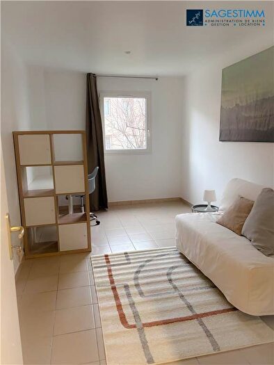 Appartement à louer - Nîmes - 1 pièce