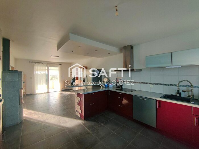 Maison à vendre - Chavagnes-en-Paillers - 6 pièces - 5 chambres