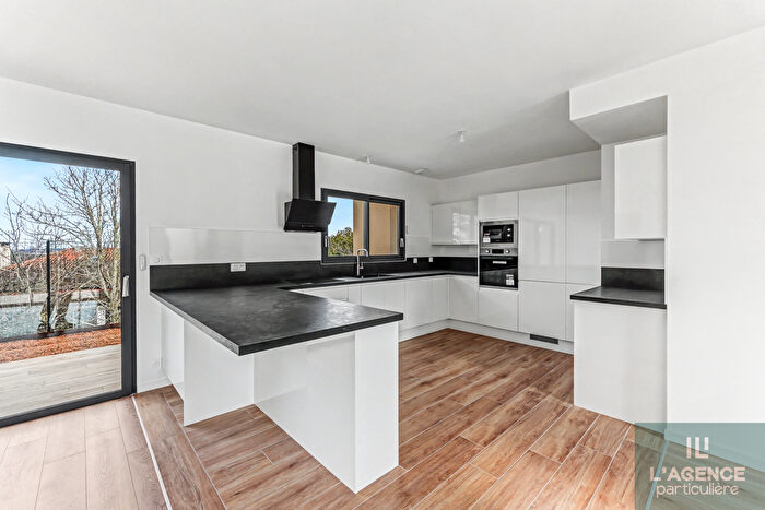 Maison à louer - Pompertuzat - 5 pièces - 4 chambres