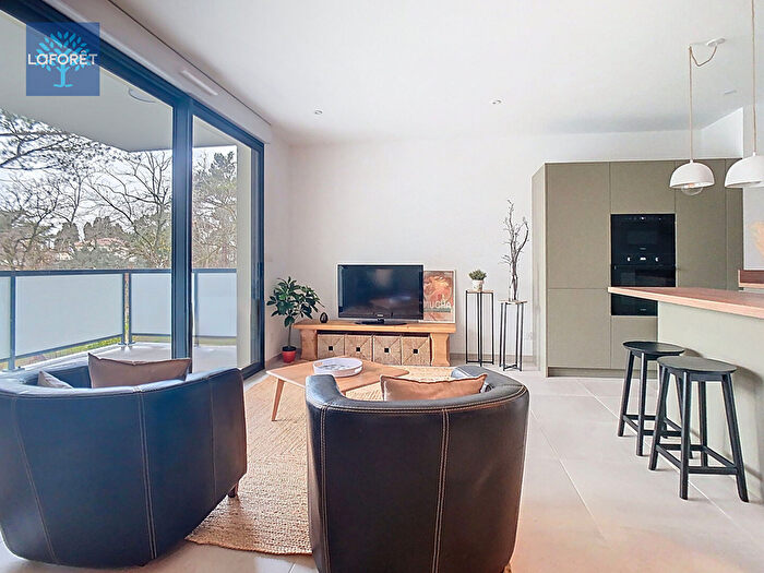 Appartement à louer - Aix-en-Provence, Val Saint-André - 2 pièces - 1 chambre