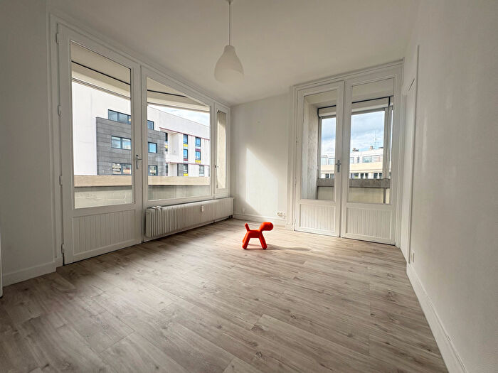Appartement à louer - Clermont-Ferrand, Jaude, Fontgiève Saint-Alyre - 2 pièces - 1 chambre