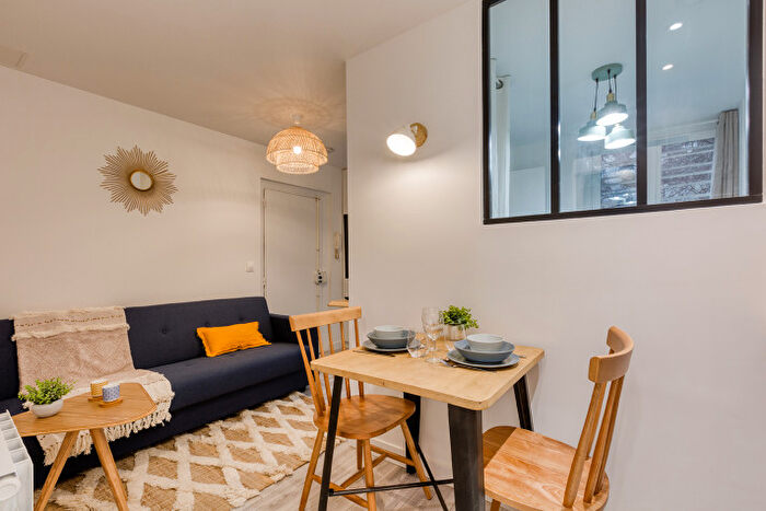 Appartement à louer - Paris e , La Chapelle, Marx Dormoy - 2 pièces - 1 chambre