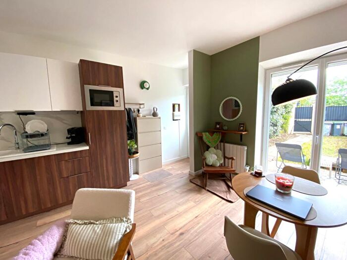 Appartement 2 pièces à louer à Les Mureaux, Nouvelle France