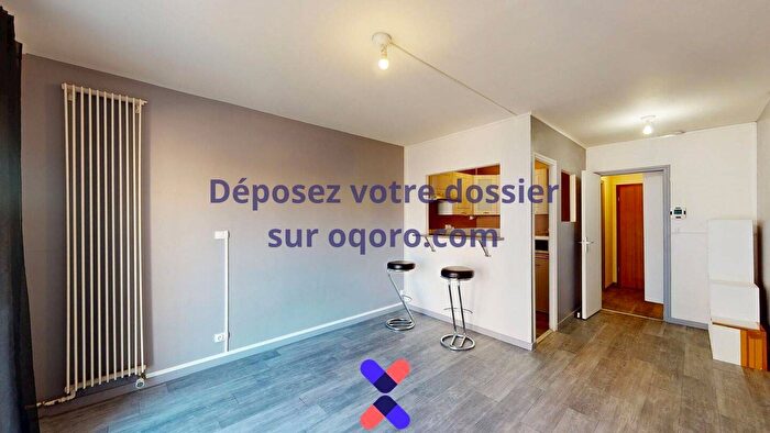 Appartement à louer - Bois dAmour-Porte de Paris-Courlancy, Reims - 1 pièce