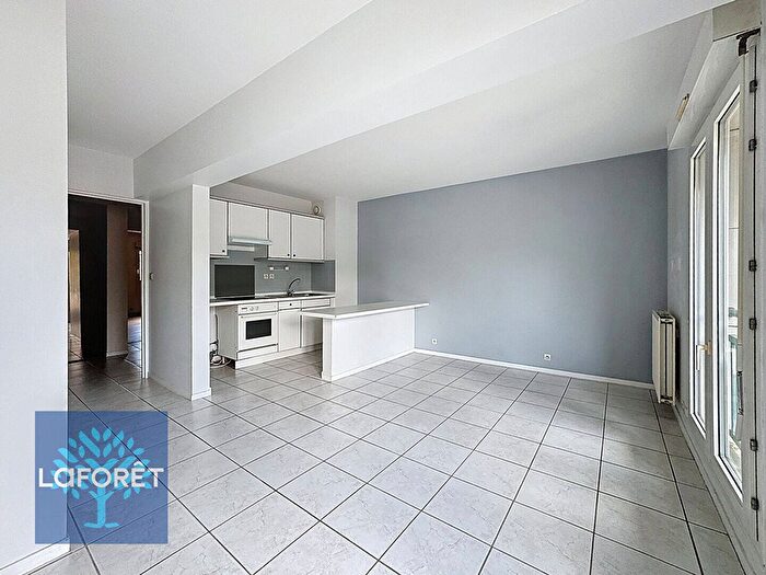 Appartement à louer - Centre Urbain-Coquibus, Évry-Courcouronnes - 2 pièces - 1 chambre