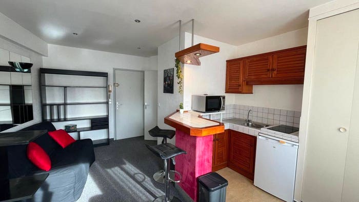 Appartement 1 pièce à Centre Ville, Reims, à louer