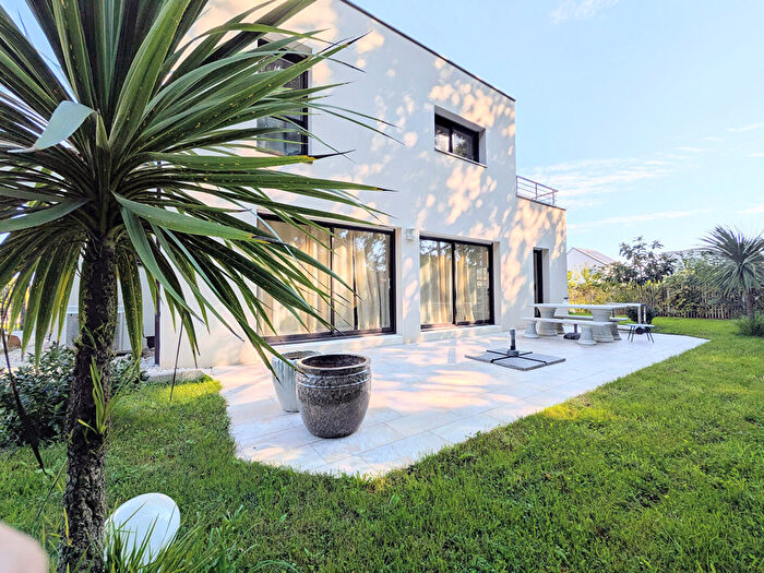 Maison à vendre - La Chapelle-sur-Erdre, Perrières, Coutancière - 5 pièces - 4 chambres