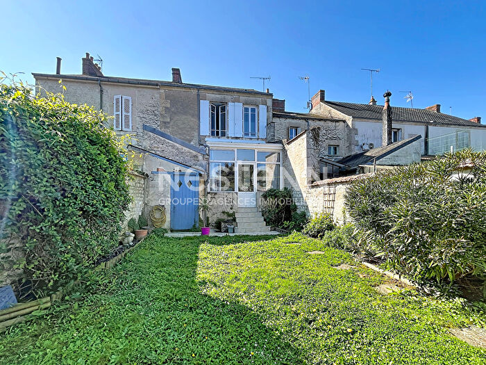 Maison à vendre - Fontenay-le-Comte, Centre-ville, Les Loges, La Pommeraie, La Sablière - 5 pièces - 3 chambres