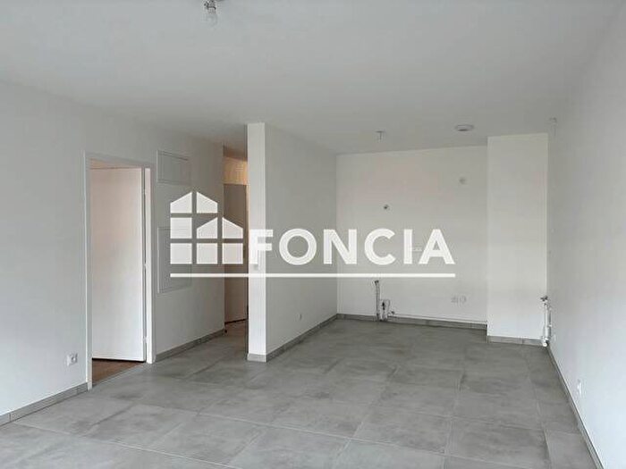 Appartement à louer - Le Pont-de-Claix - 3 pièces - 2 chambres